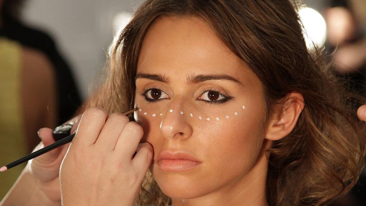 3 Langkah Riasan Mudah Tiruskan Wajah - Fashion & Beauty Liputan6.com