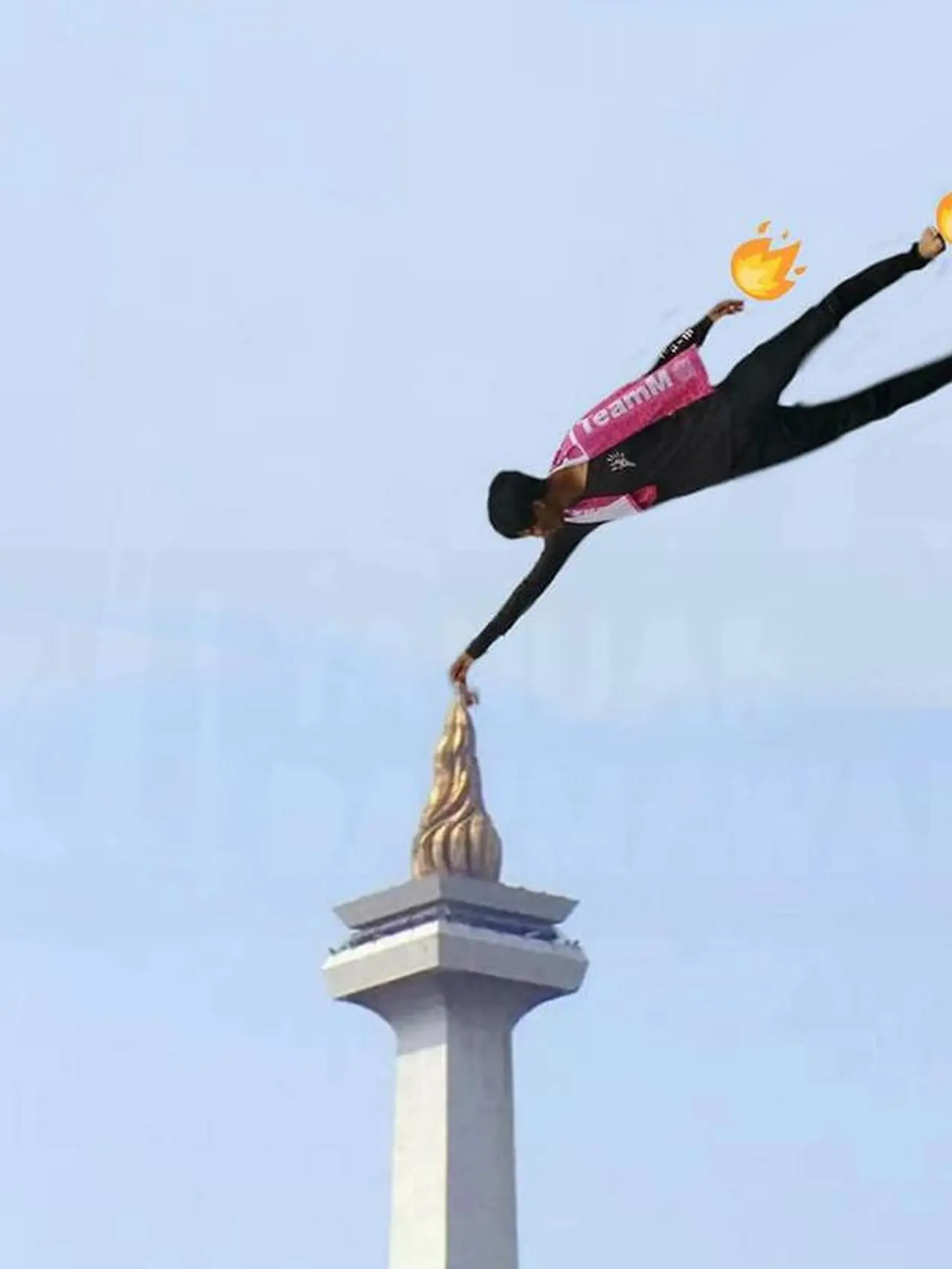 6 Editan Foto Orang Terbang Ini Gagal Total, Absurd Banget - Hot ...