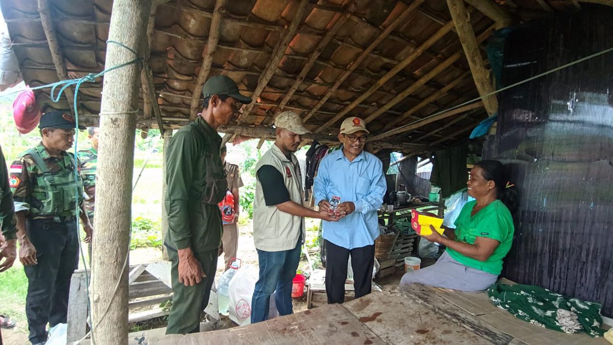 Pemberian Susu Dan Makanan Gratis Awali Kampanye Tim Pemenangan Prabowo