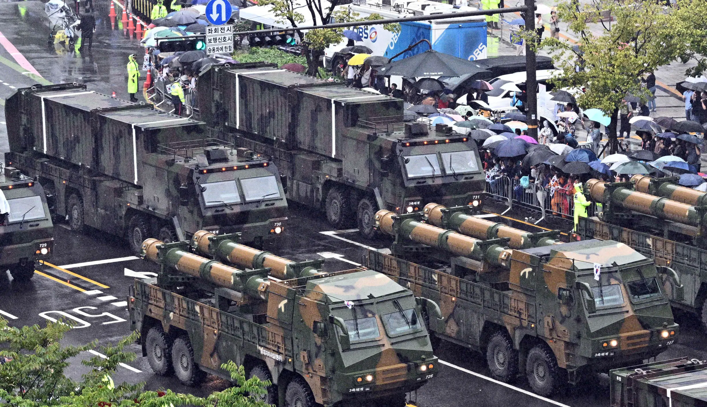 Barisan Kendaraan Lapis Baja dan Militer Korea Selatan saat Unjuk ...