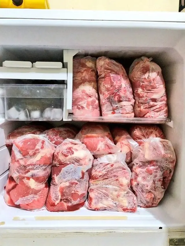 Jangan Asal Bekukan Daging Kurban ke Freezer, Ini Trik Atur Suhu Biar ...