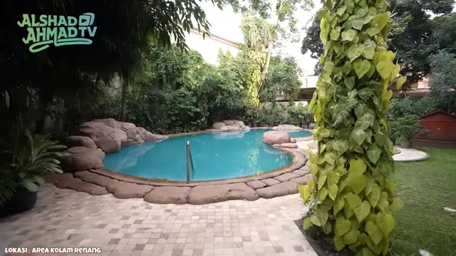 10 Potret Rumah Alshad Ahmad Bak Istana Eropa, Dijual Rp300 M - Hot Liputan6.com