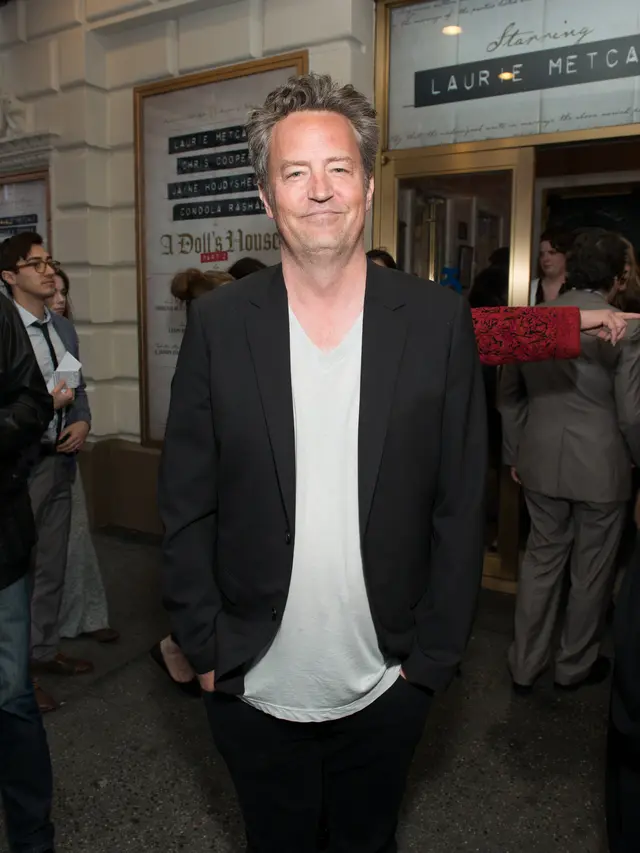 Perjalanan Cinta Matthew Perry Sebelum Meninggal Dunia di Usia 54 Tahun ...