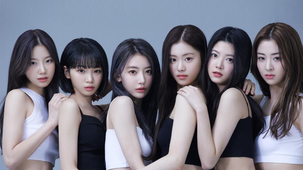 Lengkap 6 Member, Le Sserafim Rilis Foto Grup yang Bikin Kaget