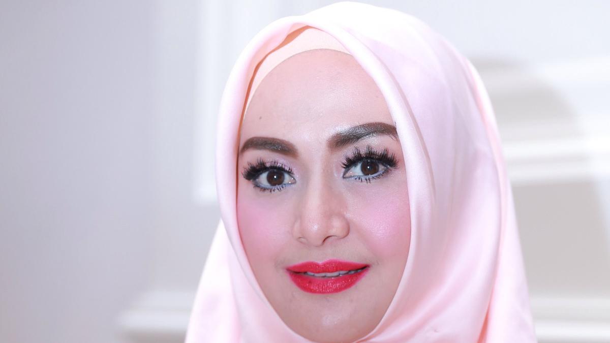 Eddies Adelia: Budi Anduk Ramah dan Selalu Bawa Handuk