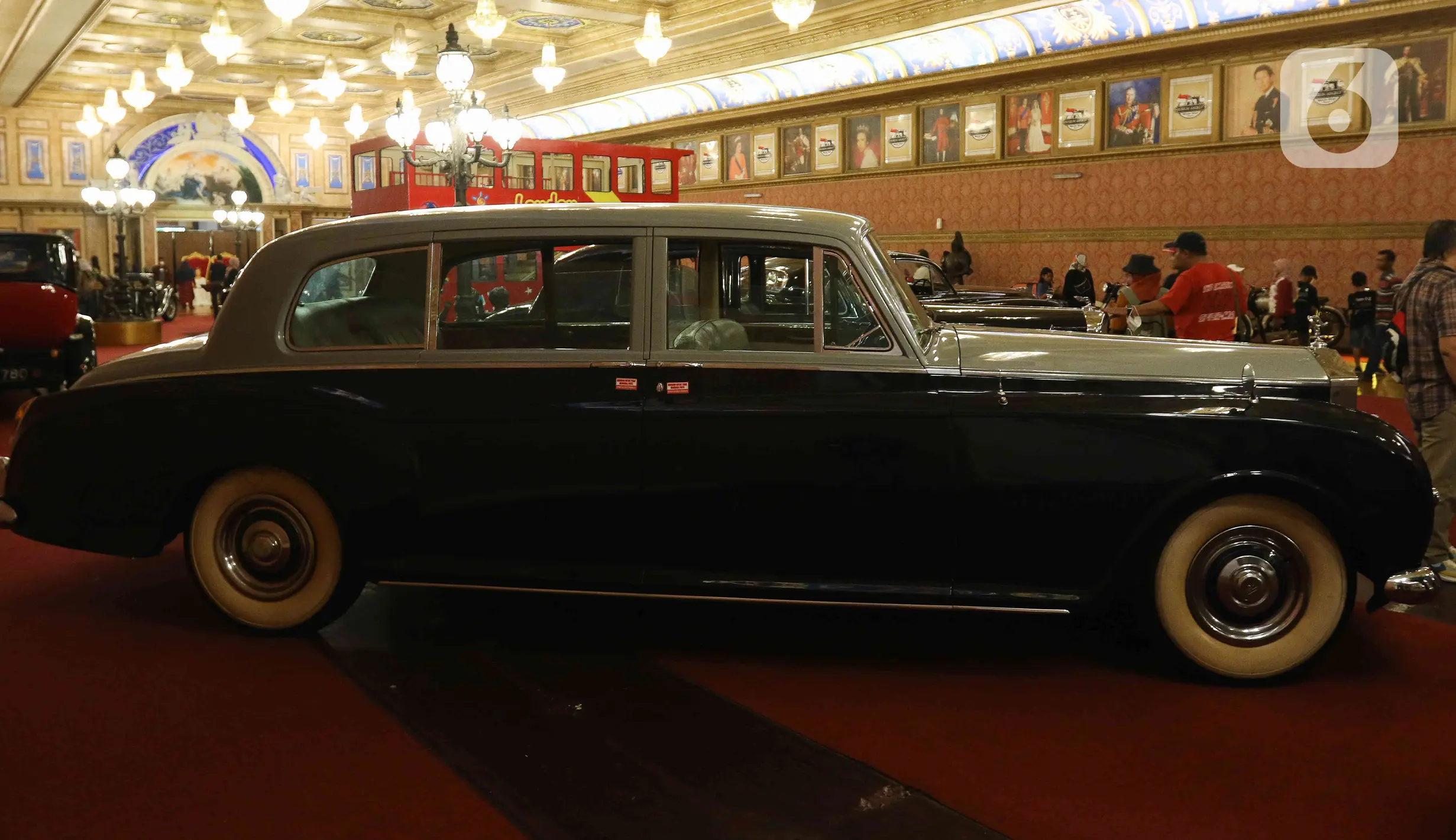 Melihat Koleksi Kendaraan Antik di Museum Angkut Kota Batu - Foto ...