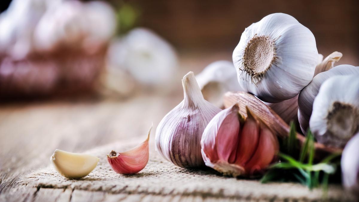 Mengenal Black Garlic, Bawang Putih Hasil Fermentasi Sehat