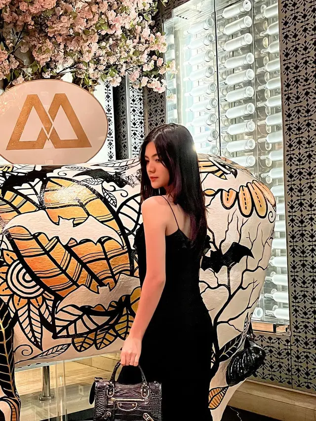 7 Potret Adrienne Jasmine Putri Sulung Choky Andriano yang Kini Jadi Aktris - Hot Liputan6.com