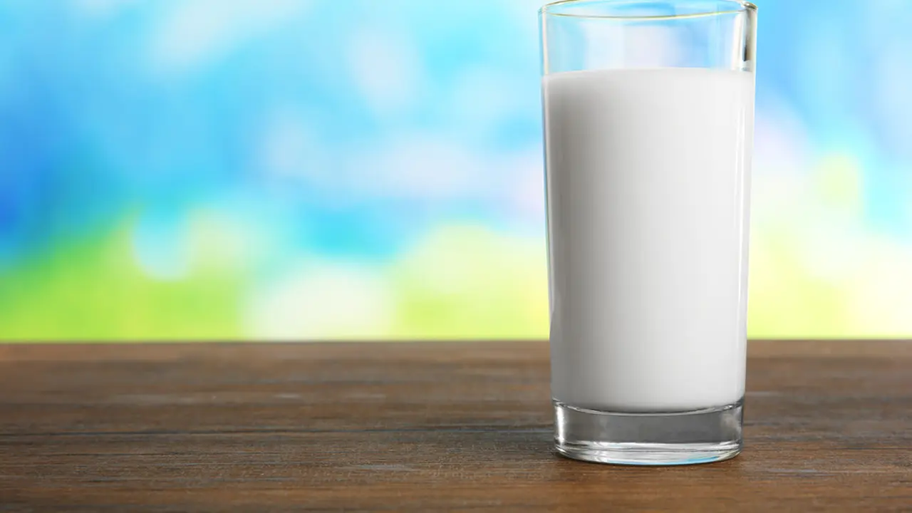 Perbedaan Susu UHT dan Pasteurisasi yang Jarang Diketahui, Jangan ...