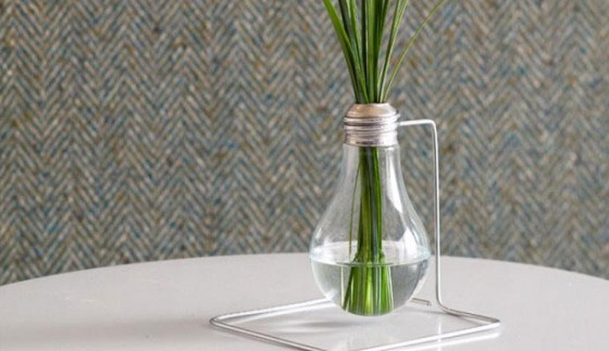 Vas Bunga Unik Nan Cantik - Photo Fimela.com