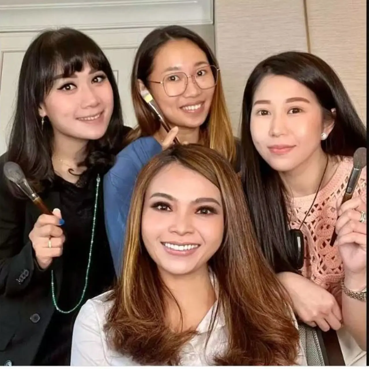 Potret Ahok dan Puput Nastiti Devi Saling Cium dan Rangkul: Setiap ...