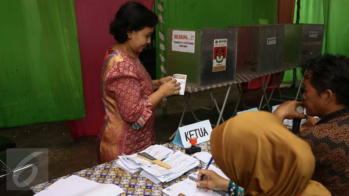 Coblos Ulang di Utan Panjang Kemayoran, Anies - Sandi Unggul - Pemilu ...