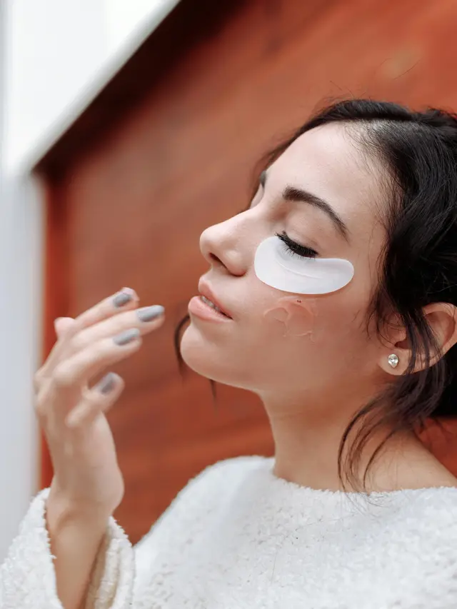 10 Eye Cream Terbaik untuk Hilangkan Mata Panda, Wajah Tampak Lebih ...