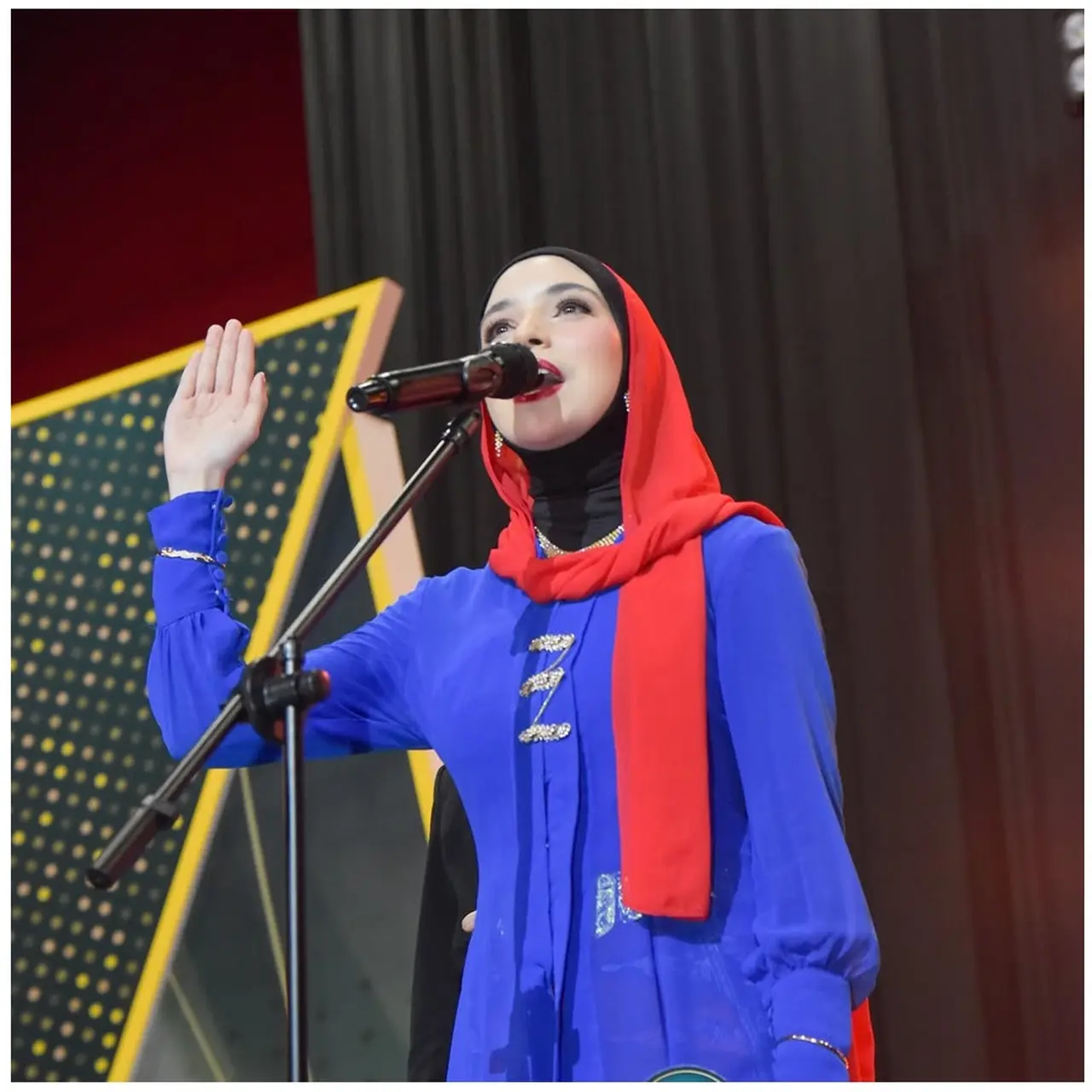 7 Potret Isabel Azhari, Putri Ayu Azhari Raih Gelar None Jakarta ...