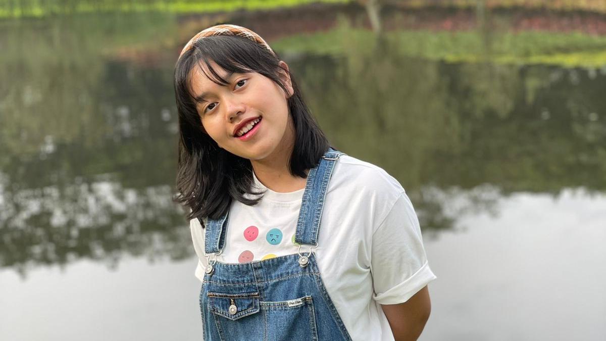 Keluh, Dari Acyuta untuk Mereka yang Sedang Terluka