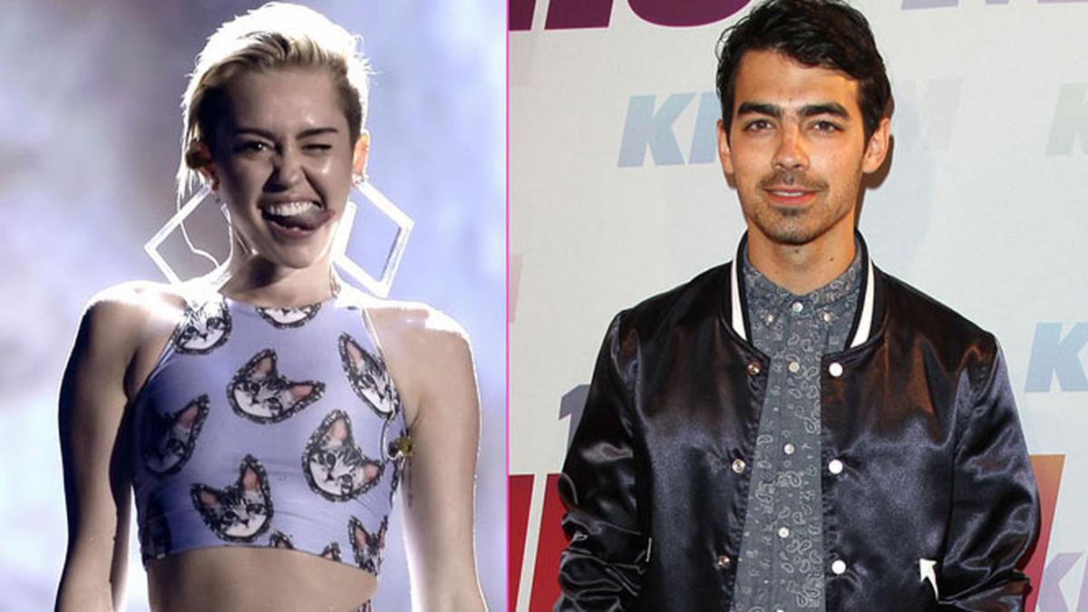 Miley Cyrus: Saya Tidak Tawarkan Ganja ke Joe Jonas