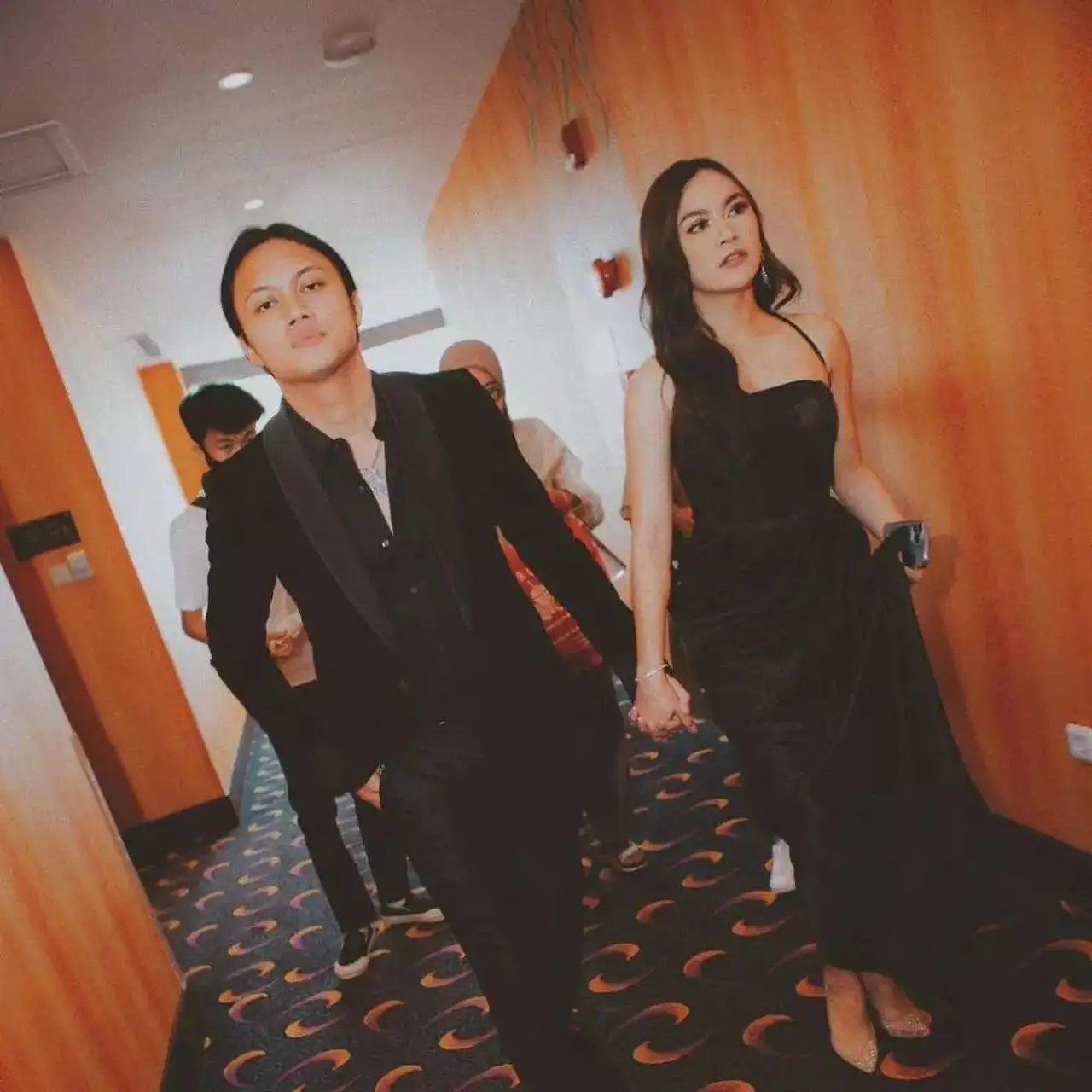 Siap Menikah Esok Hari, Ini 10 Potret Perjalanan Cinta Rizky Febian dan ...