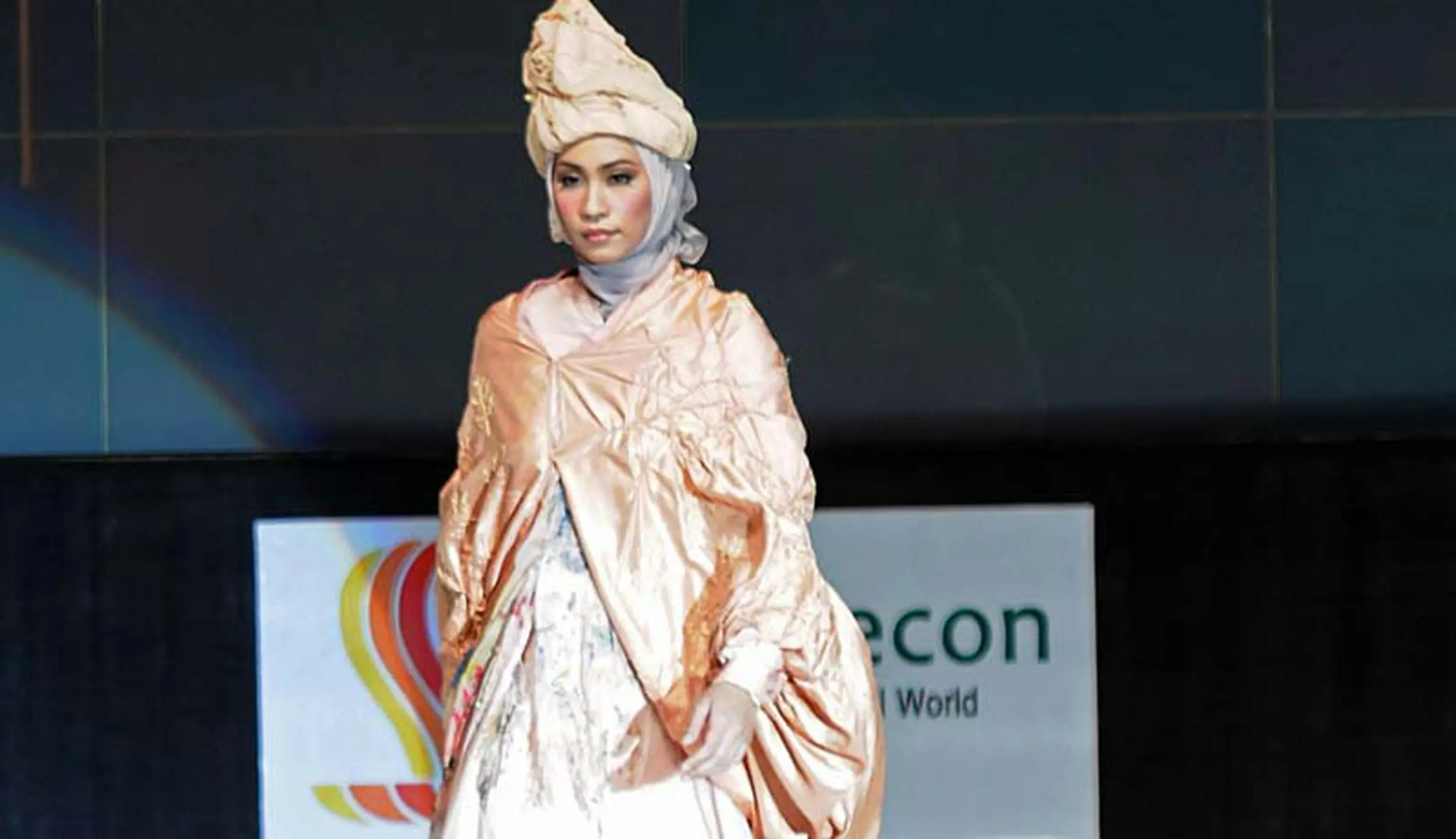 Pesona Floral di Balik Warna - Photo Fimela.com