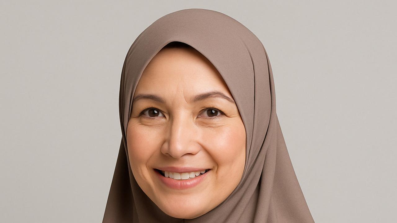 Tips Memilih Jilbab Instan Modern untuk Ibu-Ibu 50 Tahun agar Terlihat ...