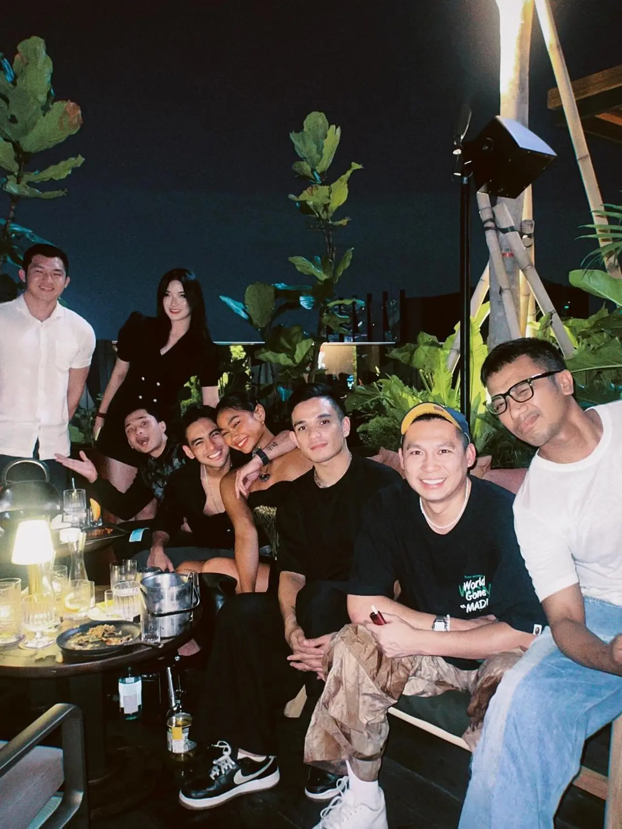 5 Potret Mesra Vladimir Rama dan Sarah Tumiwa yang Kini Mulai Go Public ...