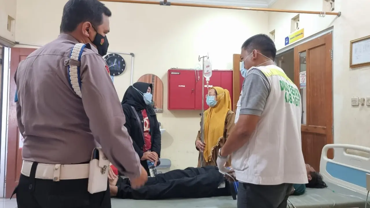 Wisatawan Meninggal Dunia Saat Terjebak Macet di Puncak Bogor - News Liputan6.com