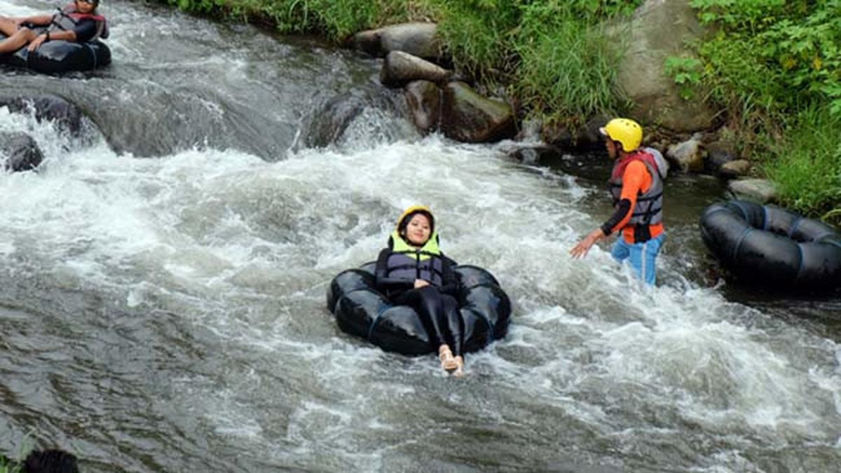 Menantang, River Tubing di Ledok Amprong, Gubugklakah - Citizen6 ...