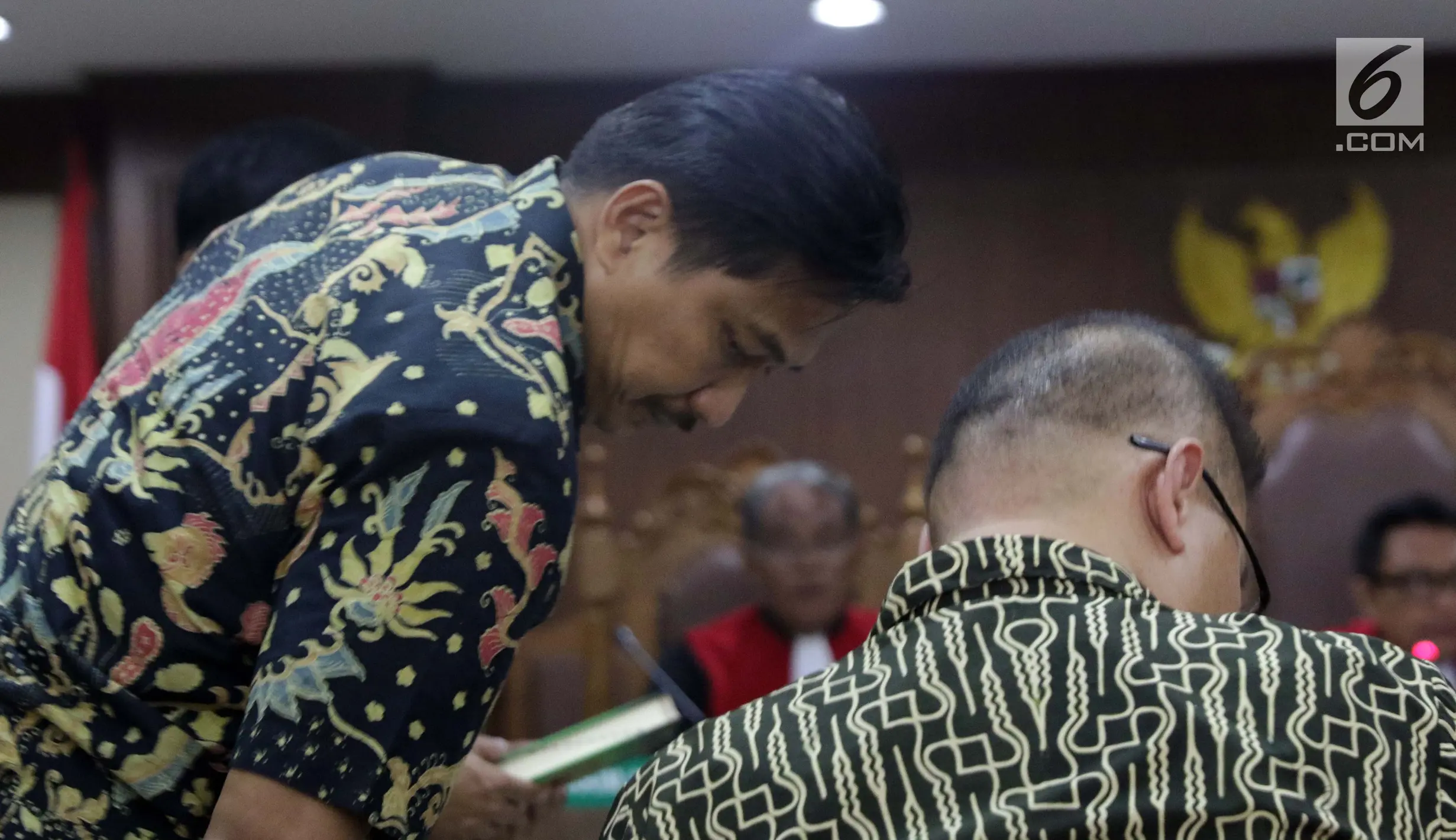 FOTO: Bowo Sidik Pangarso Bersaksi di Sidang Asty Winasti - Foto ...