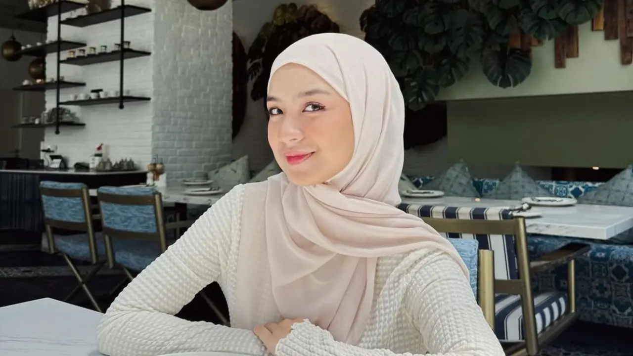 Tren Pashmina Terkini, Inspirasi dari Sashfir hingga Nashwa Zahira ...