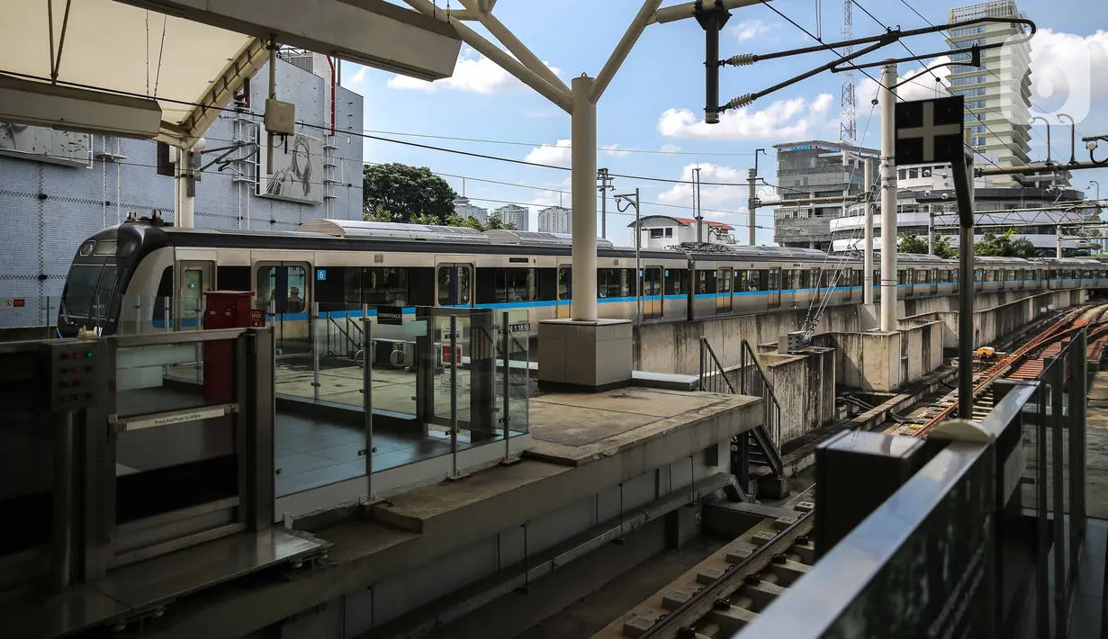 MRT Jakarta Kini Jadi Objek Vital Transportasi - Foto Liputan6.com