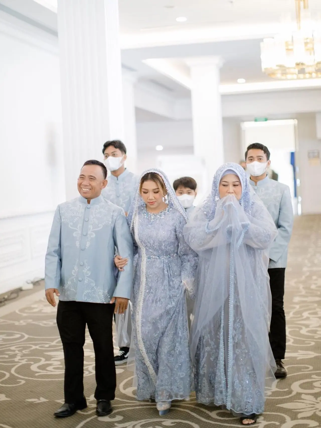 Jelang Menikah, Ini 7 Potret Bahagia Kiky Saputri di Momen Pengajian dan Siraman - Hot Liputan6.com