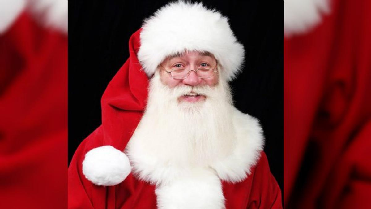 Sakit Parah, Anak Ini Meninggal di Pelukan 'Sinterklas' - Global ...