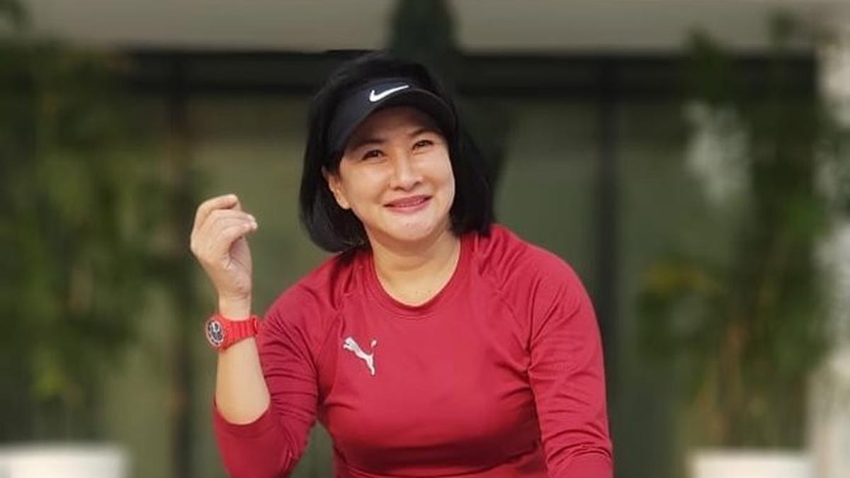 Yurike Prastika Jual Makanan Rumahan, Menu Utamanya Rendang dan Paru Balado