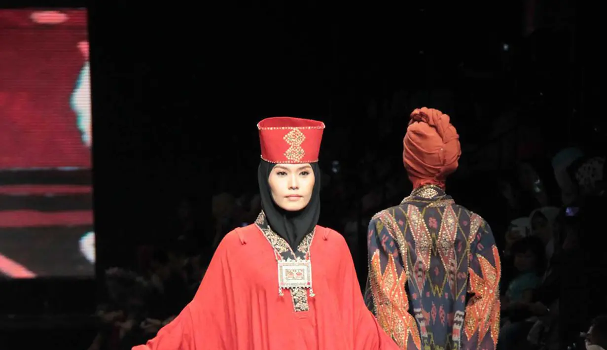 Ida Royani, From West To The East - Photo Fimela.com