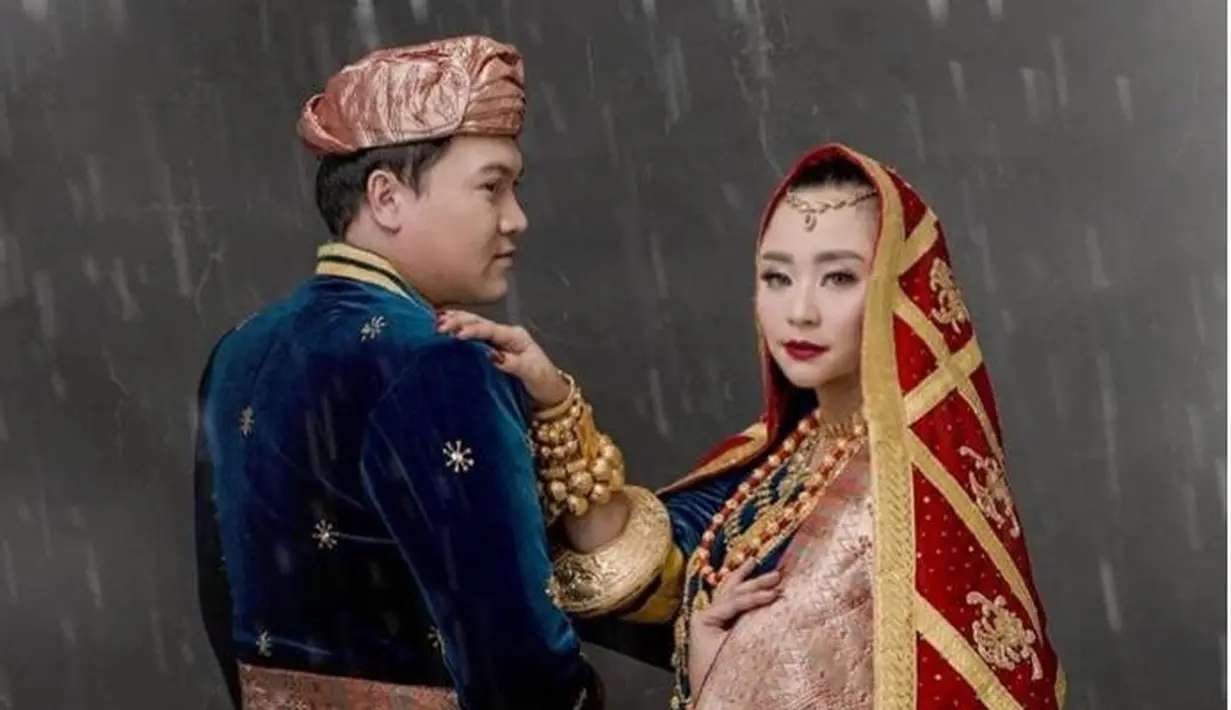 Pernikahan 7 Artis Usung Adat Minang, Vidi Aldiano dan Sheila Dara ...