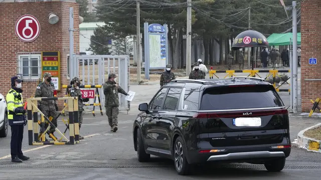 Suasana Kala Jin Resmi Masuk Wamil, Member BTS Dikabarkan Ikut Melepas ...