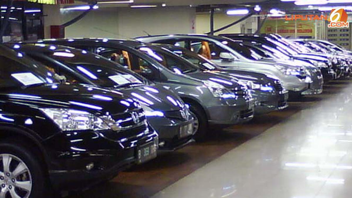 Pedagang Mobil Bekas Kelimpungan Karena Makin Susah Jualan - Bisnis ...