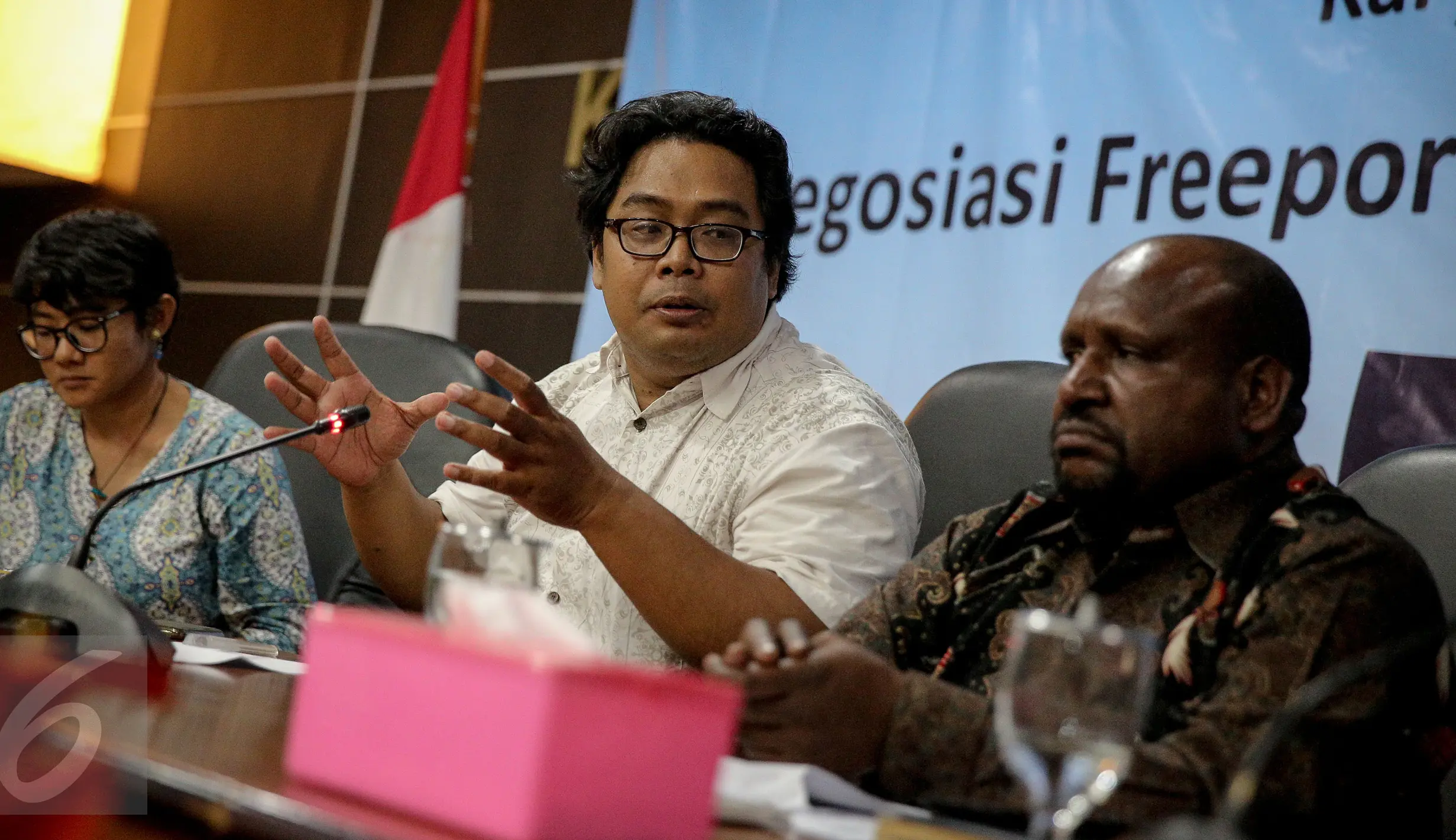 Para Tokoh Gelar Bedah Buku Menggugat Freeport - Foto Liputan6.com