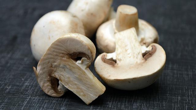 5 Cara dan Tips Memasak Jamur Kancing yang Enak - Food Fimela.com