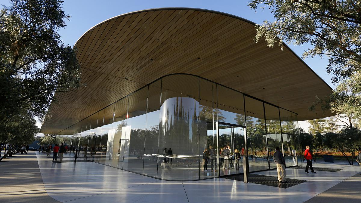 PHOTO: Resmi, Apple Buka Visitor Center di Apple Park buat Publik