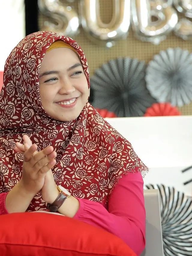 Artis Banyak Jadi YouTubers, Ria Ricis Mulai Terancam? - ShowBiz ...