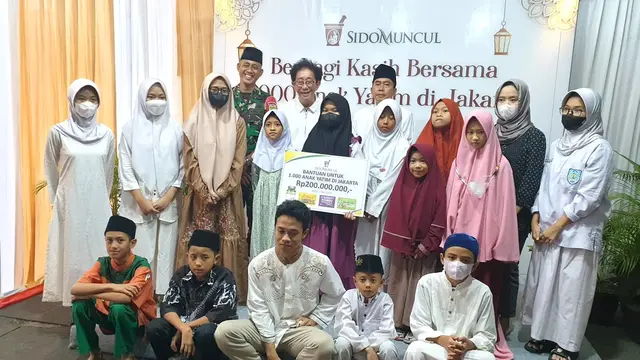 Sido Muncul Berbagi Kasih, Salurkan Rp200 Juta untuk 1000 Anak Yatim di Jakarta - News Liputan6.com