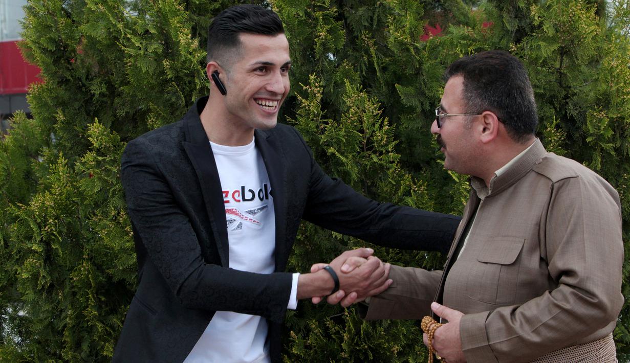 FOTO: Biwar Abdullah, Kembaran Cristiano Ronaldo Asal Irak - Foto ...