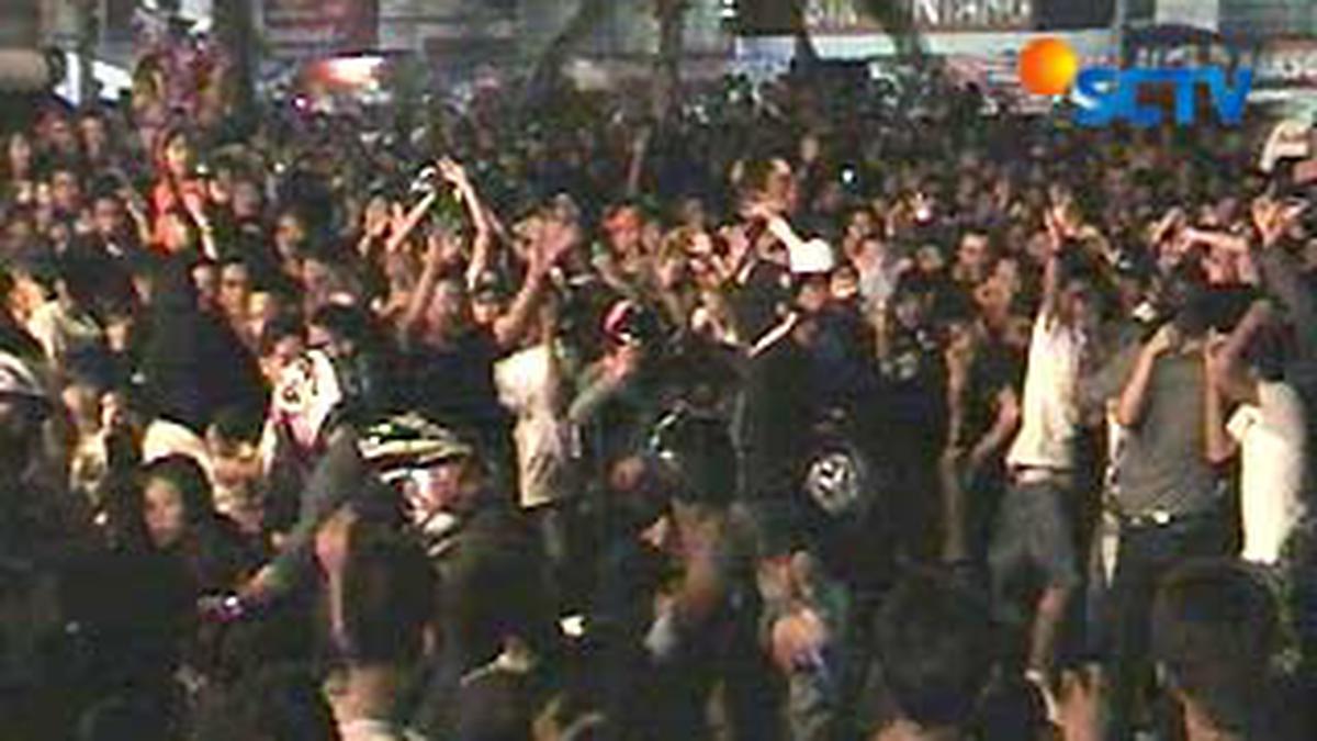 Konser "ST 12" dan "Hijau Daun" Ricuh - News Liputan6.com