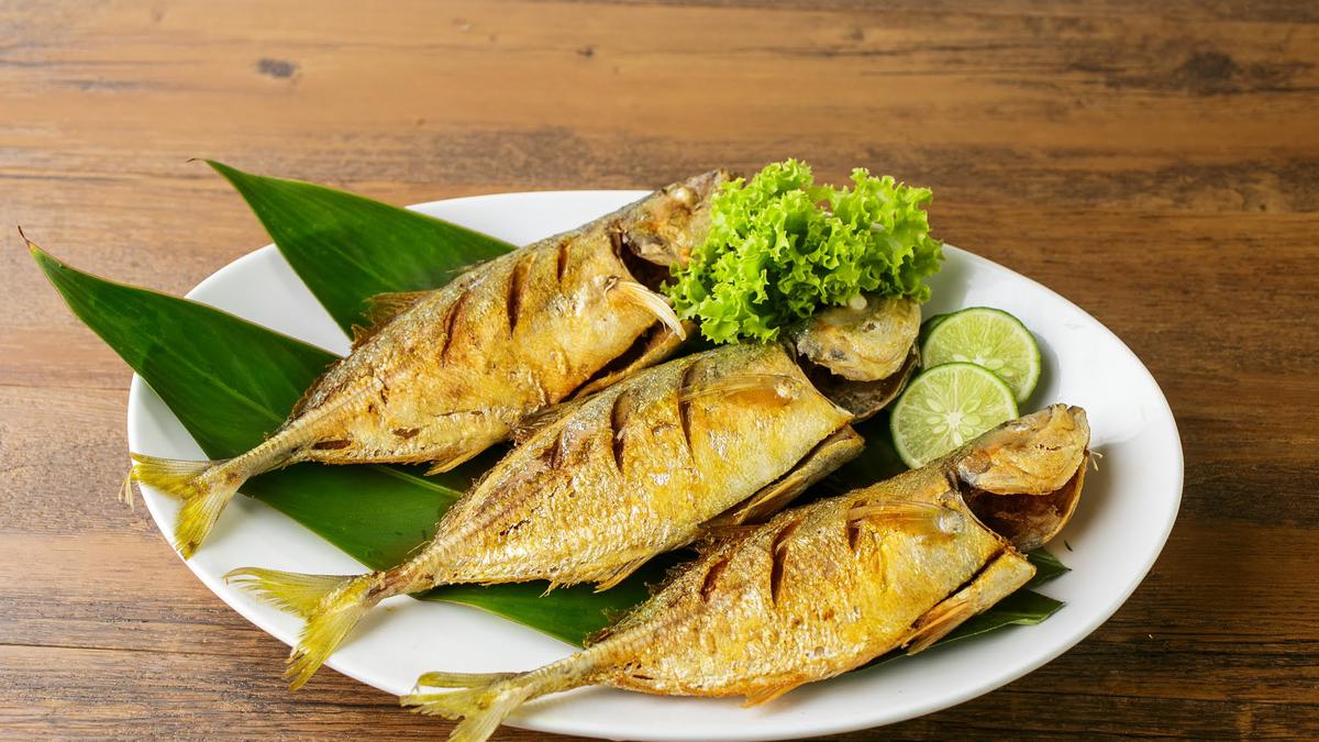 Ikan Goreng Wangi dan Renyah, Ini Tips Hilangkan Bau Amis Tanpa Jahe ...