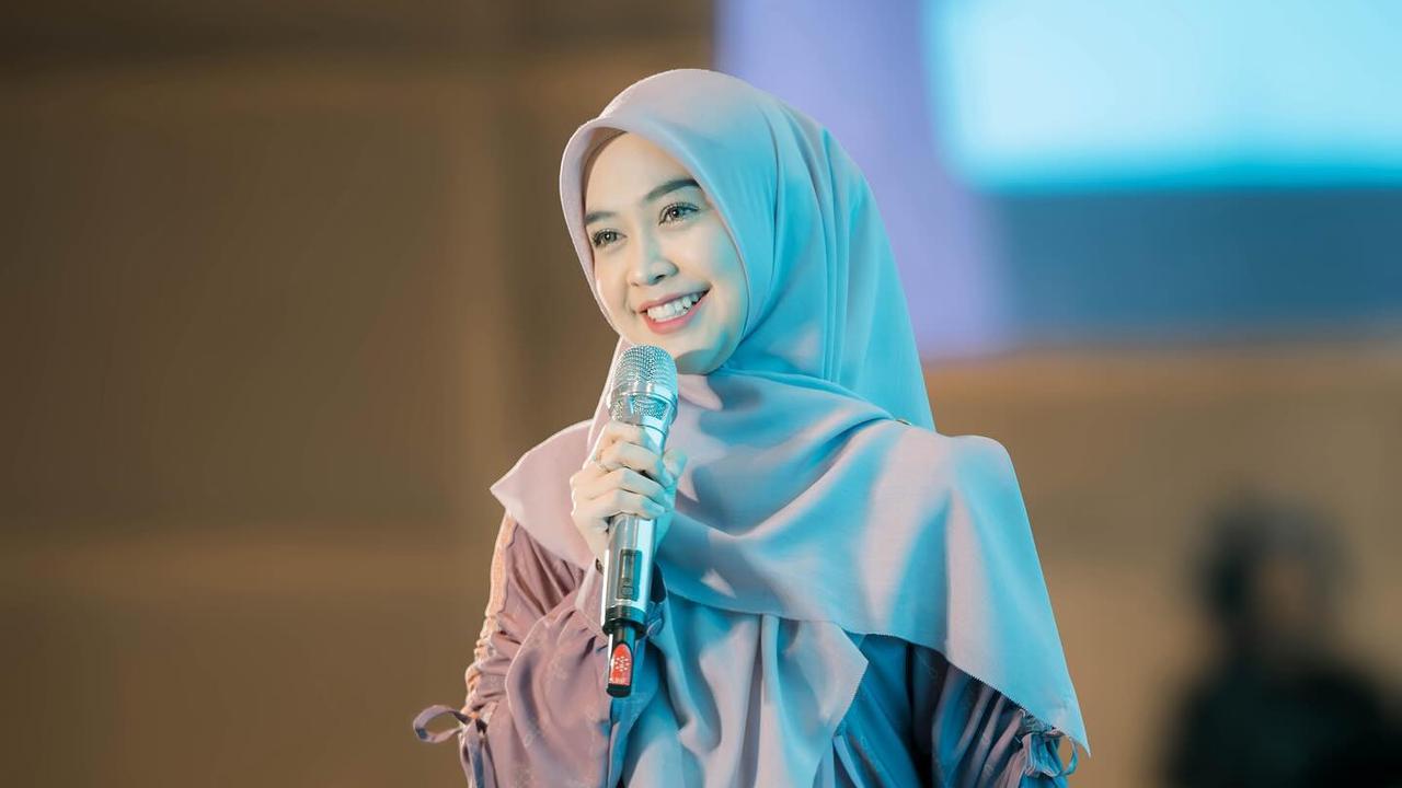 Lebih dari Sekadar YouTuber, 6 Penghargaan Bergengsi yang Diterima Ria ...
