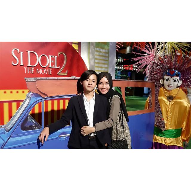 6 Momen Kebersamaan Rey Bong dan Kakak, Sering Dikira Pacar - Hot ...