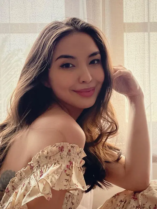 Manohara Pinot Kini Aktivis, Begini Perjalanan Hidupnya Setelah KDRT ...