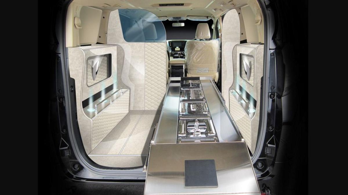 Mobil Jenazah Mewah Buatan Jepang