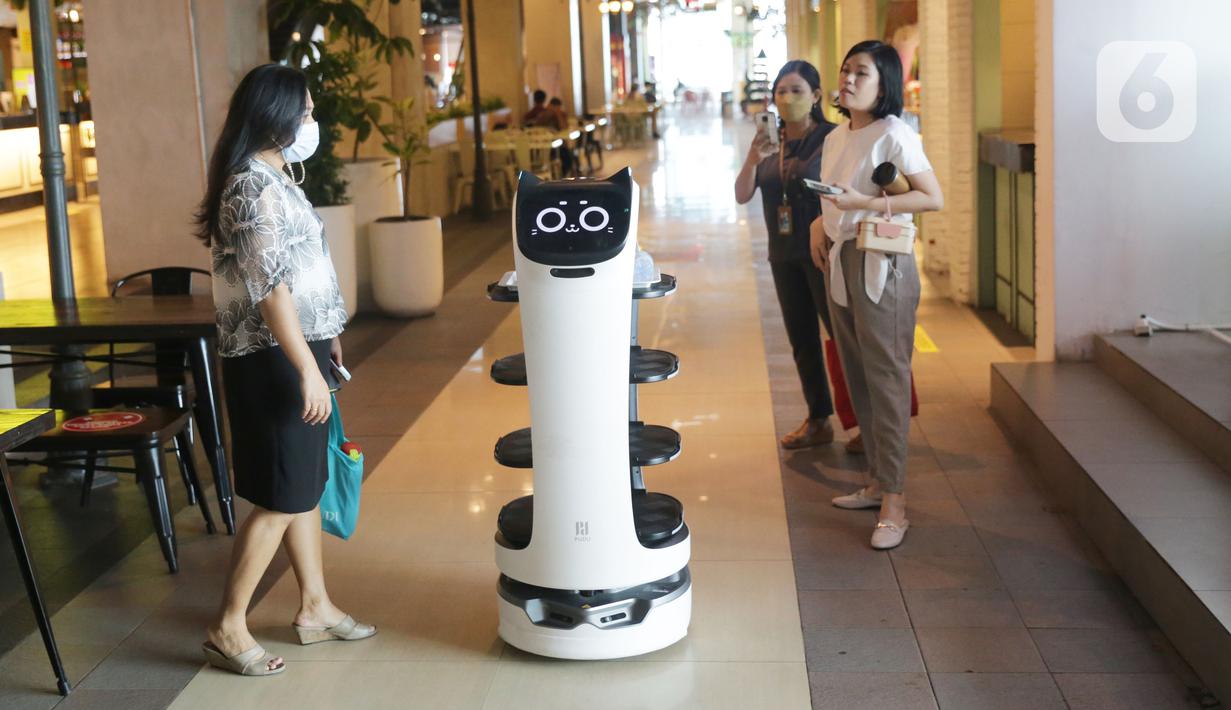 FOTO: Ada Robot Pengantar Makanan di Mal Tangerang - Foto Liputan6.com