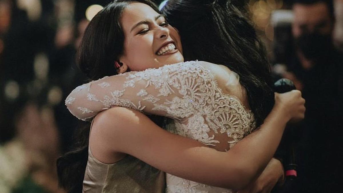 5 Hal Seru Ketika Maudy Ayunda Ngevlog Bareng Putri Tanjung, Saling ...